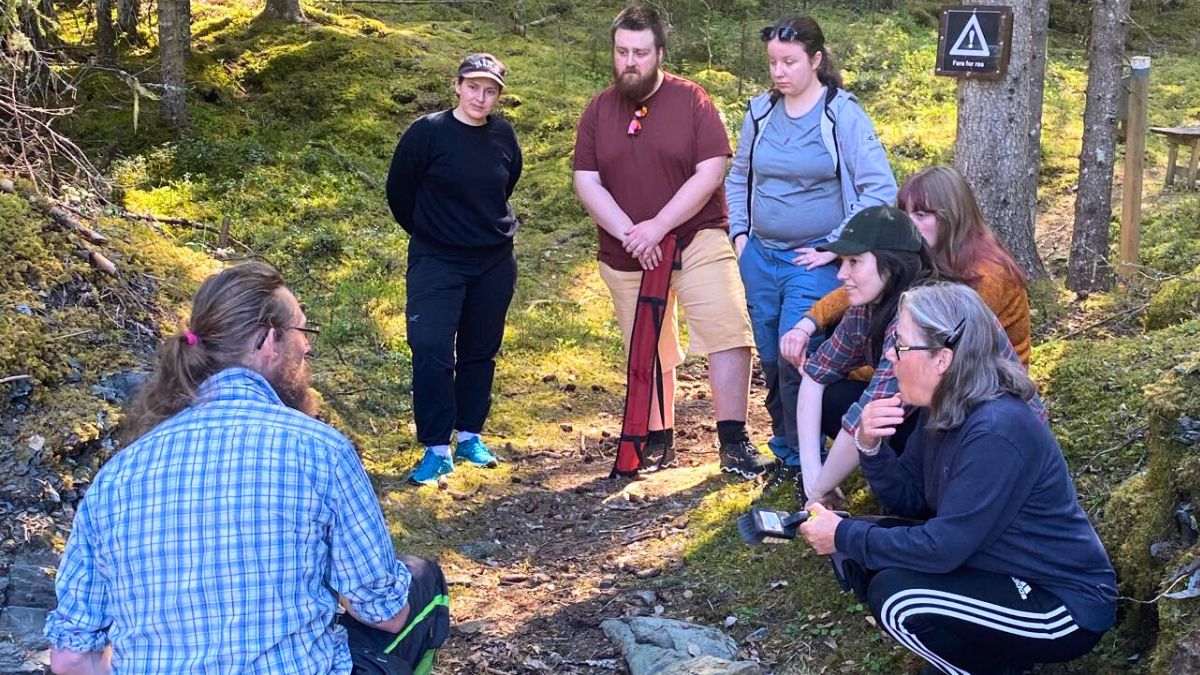 Working on a nature-friendly society with Nature Interpretation ...